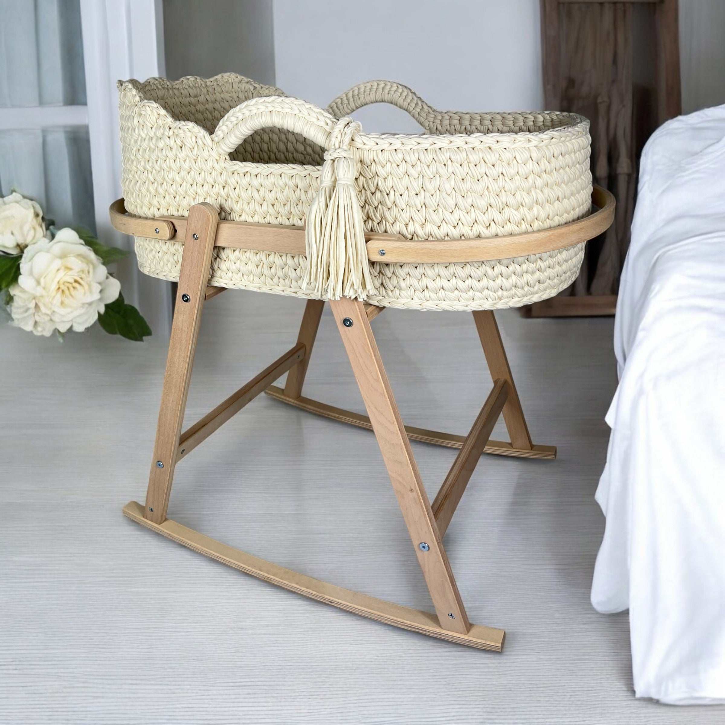 Handmade Scalloped Edge Crochet Moses Basket with a Stand - 100% Cotto ...